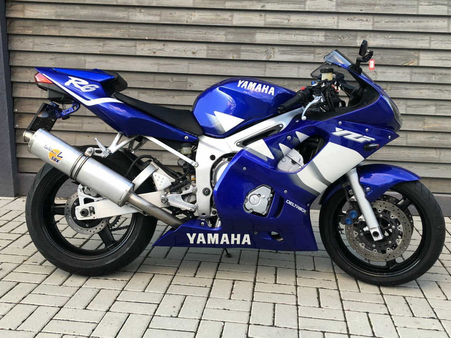 Yamaha YZF-R6 | Bajnok Motor
